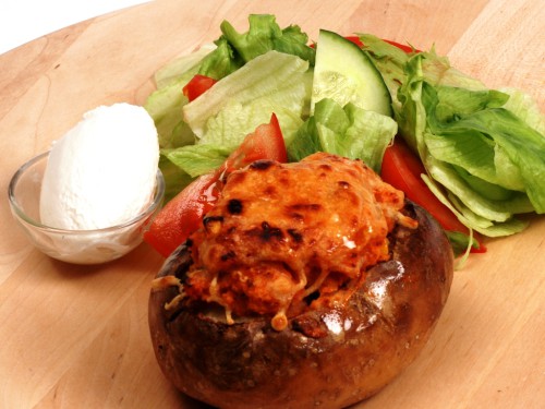 Bakpotatis med tacokryddad kassler - Salakis